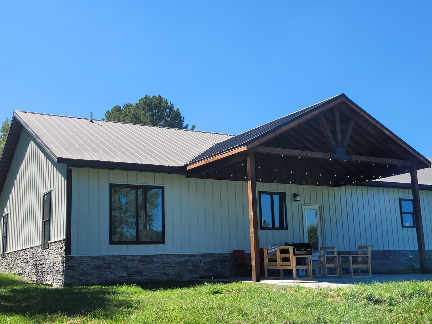 Signature Wave Metal | Custom Residential Metal Panels