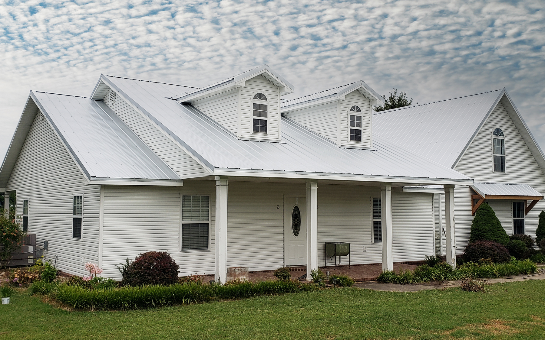 Signature Wave Metal | Custom Residential Metal Panels